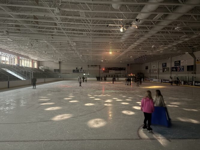 ‘Rock on Ice’ draws kids to New Ulm Civic Center for skating fun | News ...